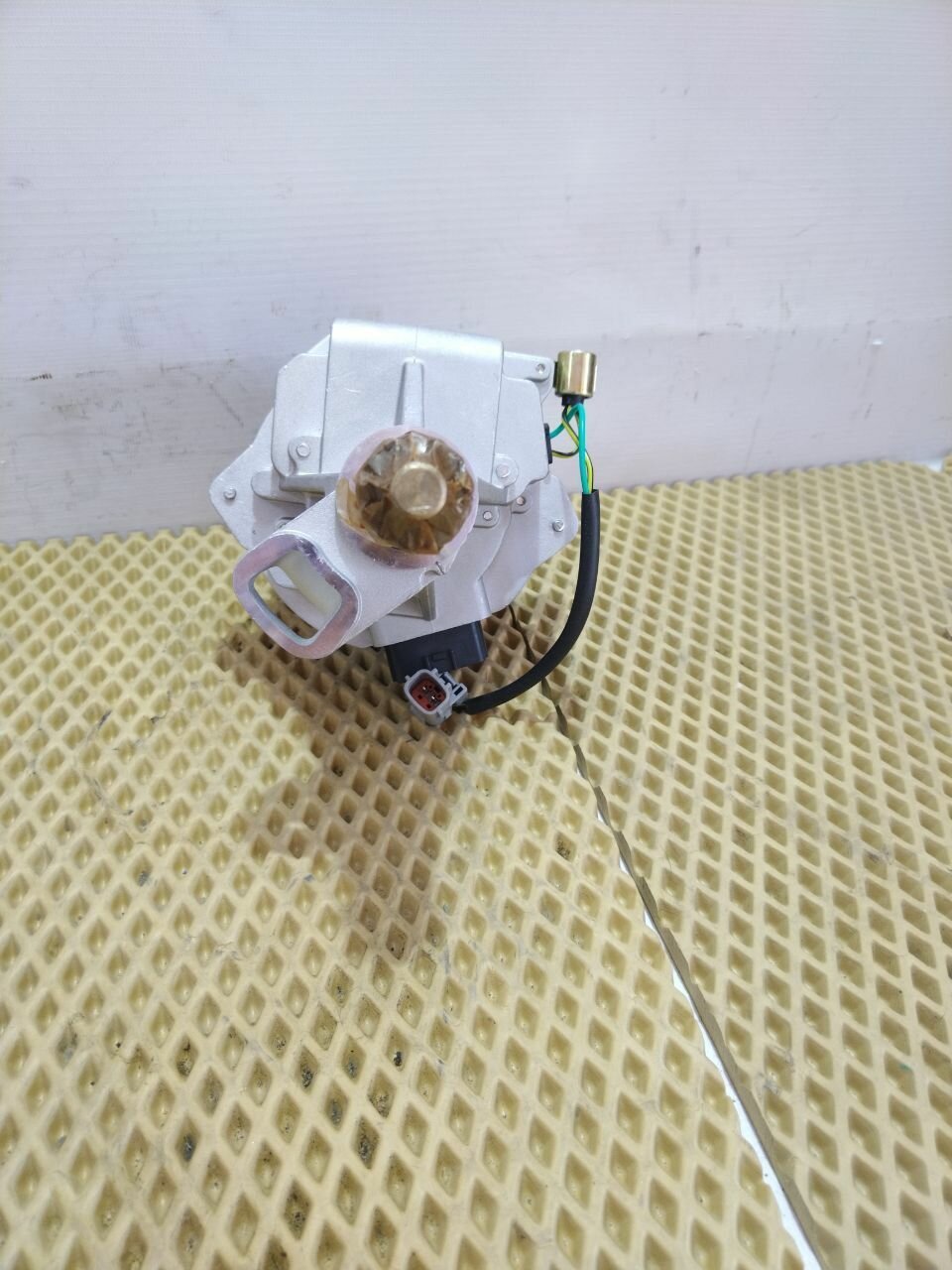 Трамблер SegunAutoParts 221000W000 VG33E для Nissan Terrano 2006-2014, черный