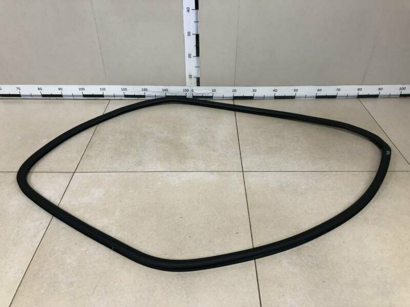 Уплотнитель проема двери передней правой Volkswagen Phaeton 2007-2016 кат.номер: 3D4867366N9B9