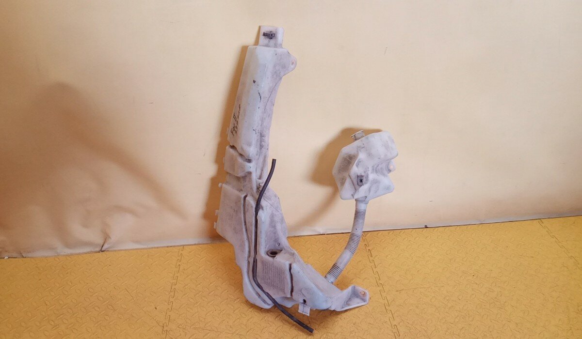 Бачок омывателя Focus II Ford 4M5113K163AF