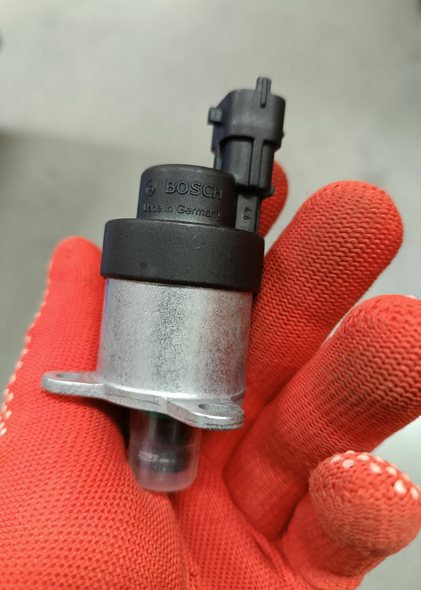 Клапан дозировочный топливного насоса MAZ Common Rail , арт. 0928400617 Bosch