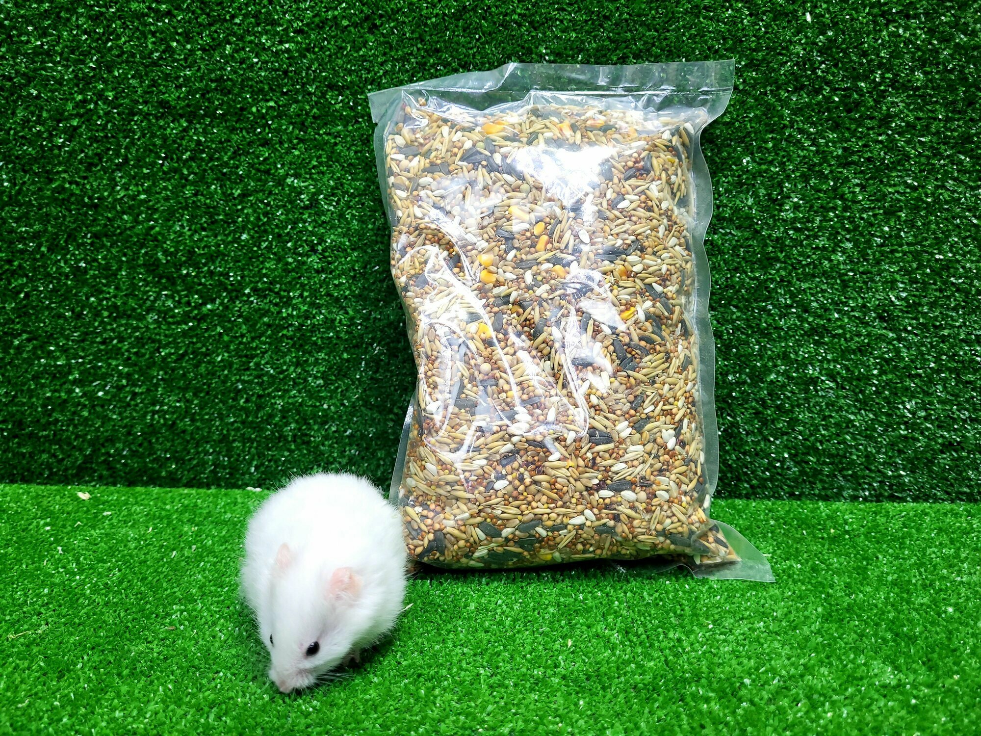 Корм для хомяков и для крыс