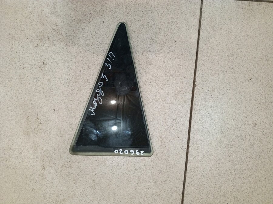 Форточка двери задняя правая от Mazda 3 BL 2009-2013