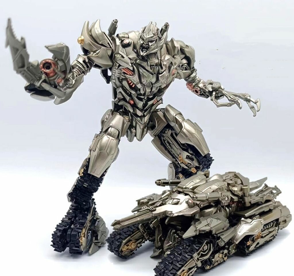 Игрушечный танк-трансформер, металл, световые эффекты, золотой