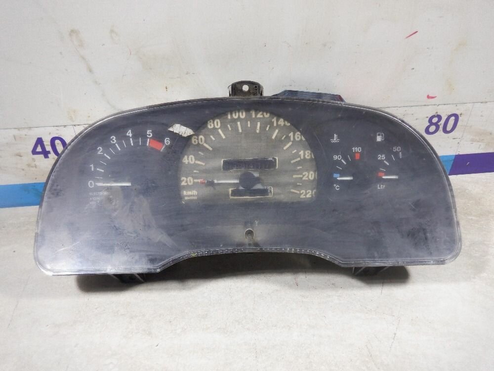 Панель приборов Opel Astra F