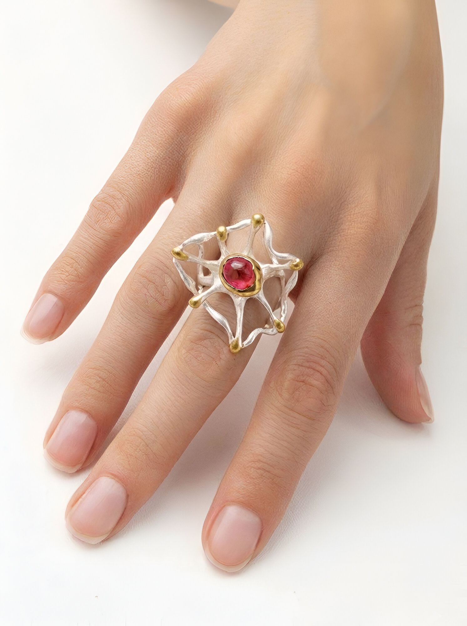 Печатка, рубин синтетический