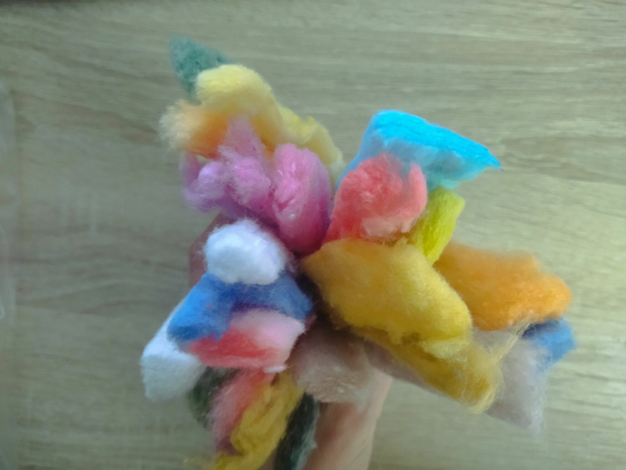 Набор лоскутков и обрезков, вата цветная, хлопок 100%, окрашенная, 25 шт. Размеры кусков в описании карточки товара. Рукоделие. Изготовление ватных, елочных игрушек.