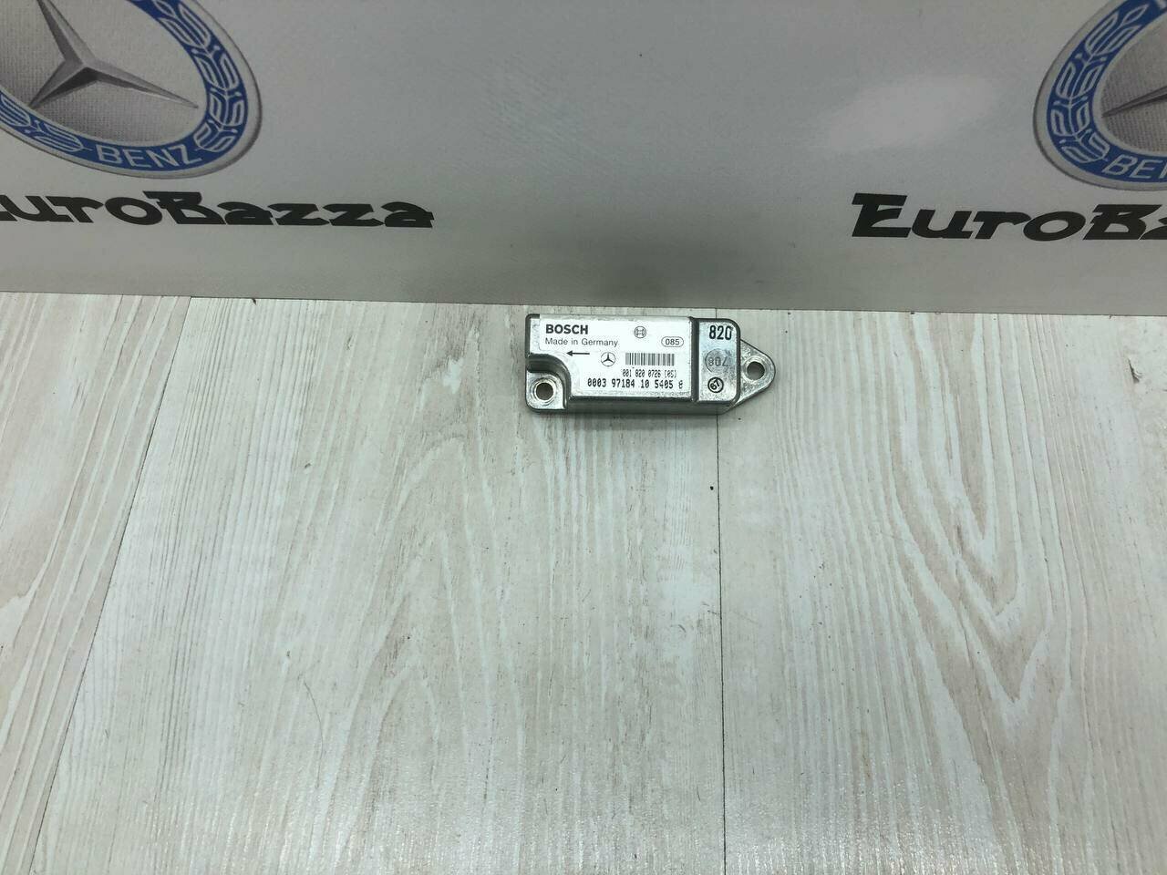 Датчик удара Mercedes С140 A0018200726