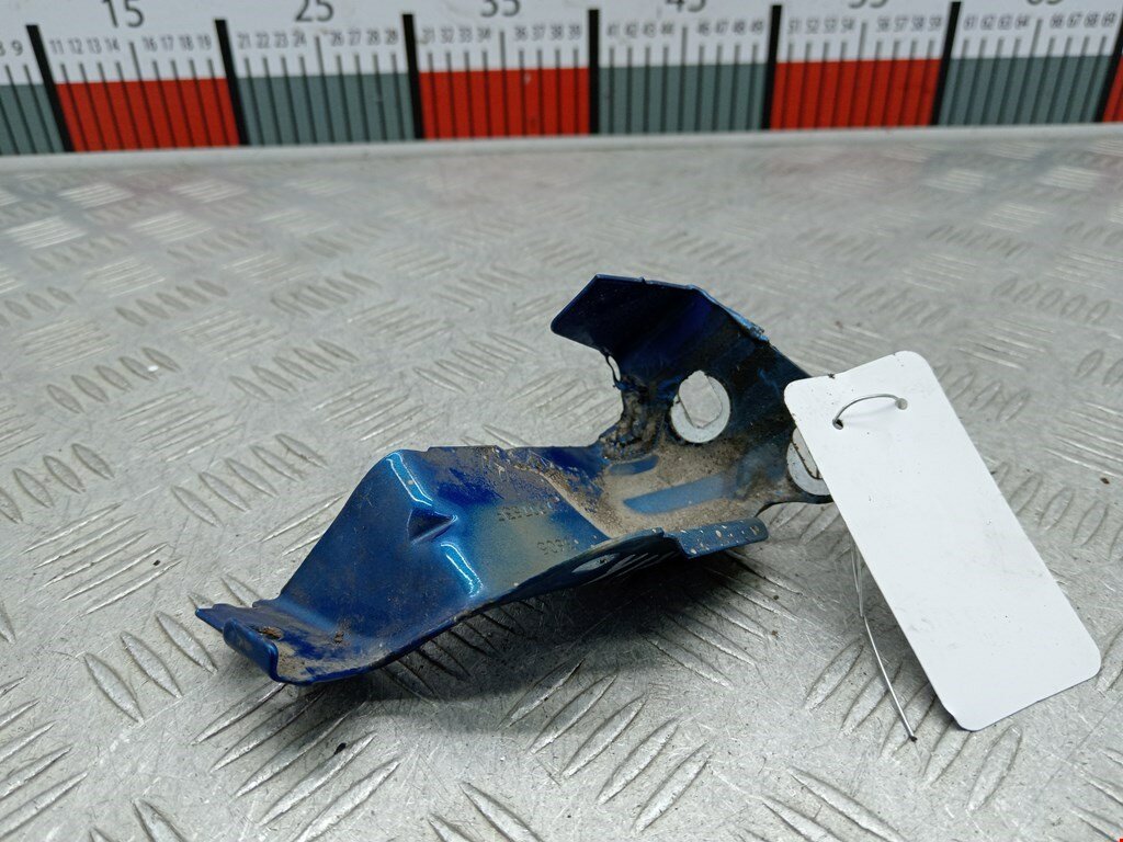 Кронштейн (крепление) переднего бампера левый Renault Megane 2 8200412348 арт. 2108867