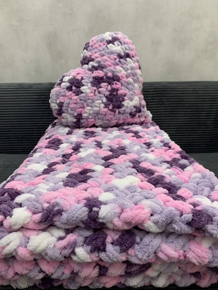 Плед 150x180 и подушка 40x40 Ручная работа из Alize Puffy
