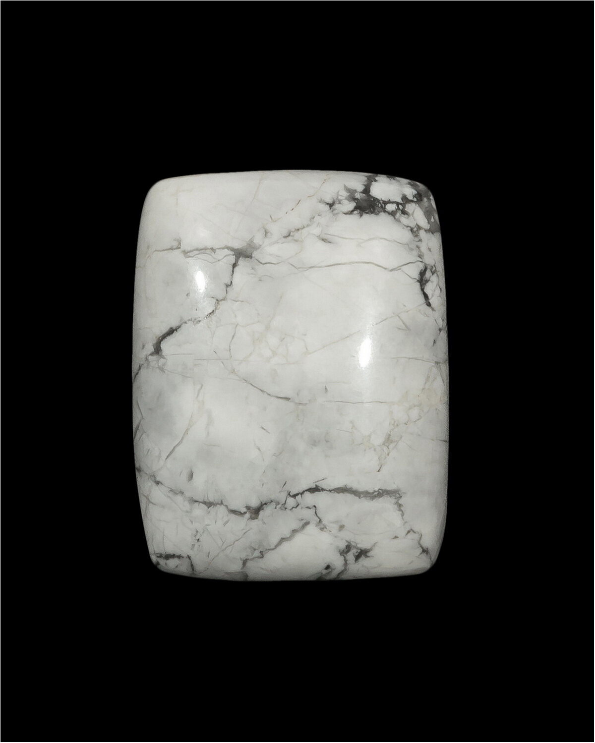 Магнезит, кабошон из минерала, размер: 27х20х5 мм, натуральный камень.