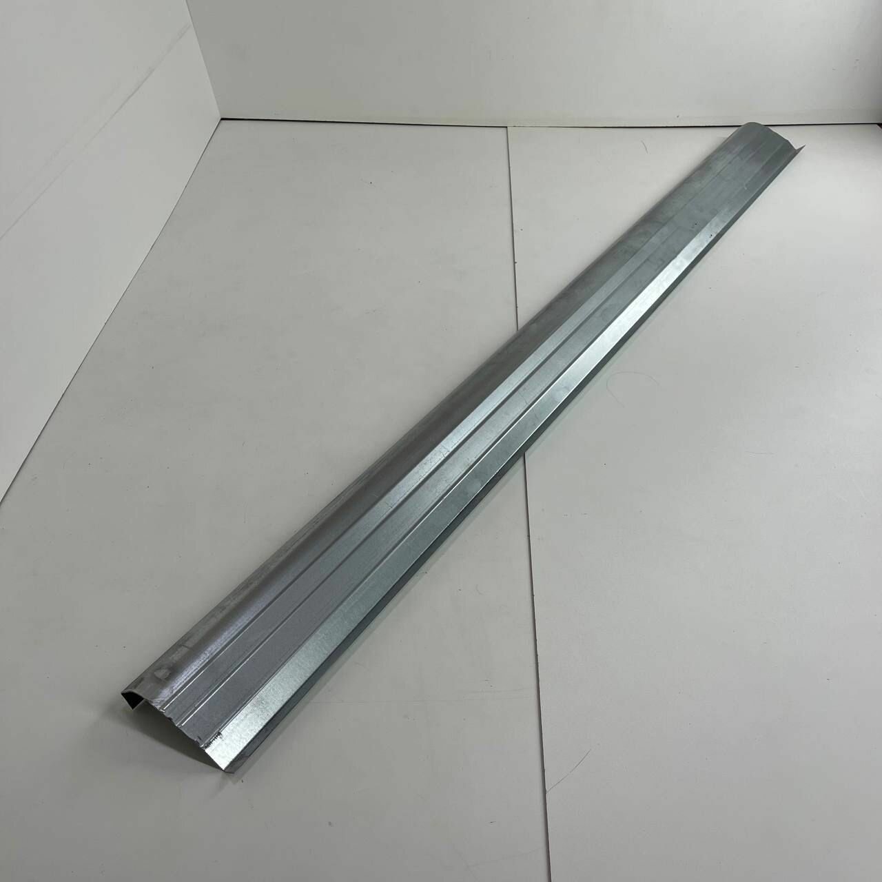 Порог правый 1/2 на Honda Avancier , для автомобиля Хонда Аванциер , пороги для автомобиля