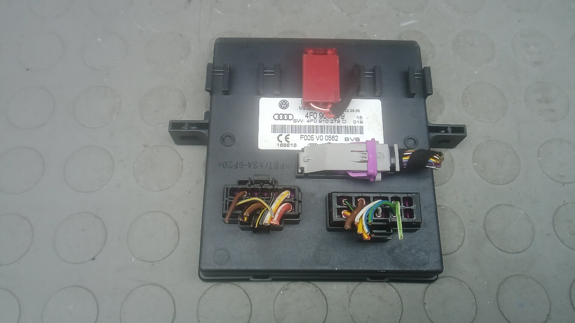 Блок управления AUDI A6 C6, Номер 4f0907279