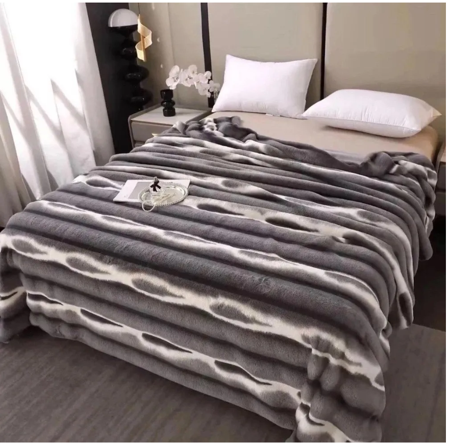 Плед Azimed 200х230 на диван теплый двуспальный, черный