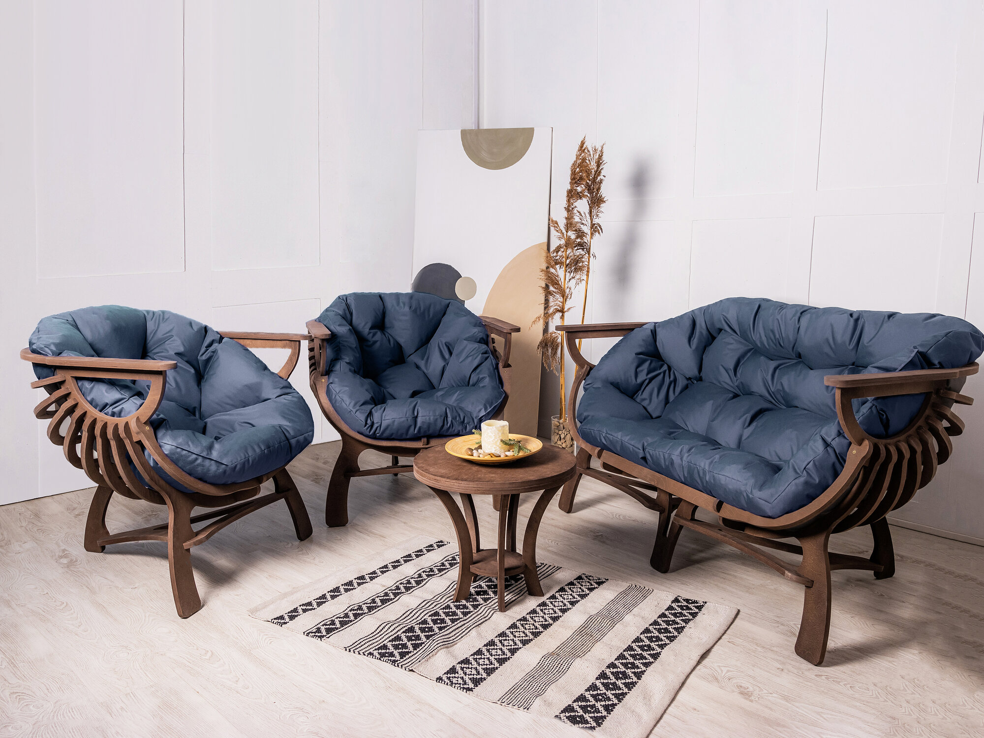 Набор садовой мебели 5 персон, с влагостойким подушками синего цвета