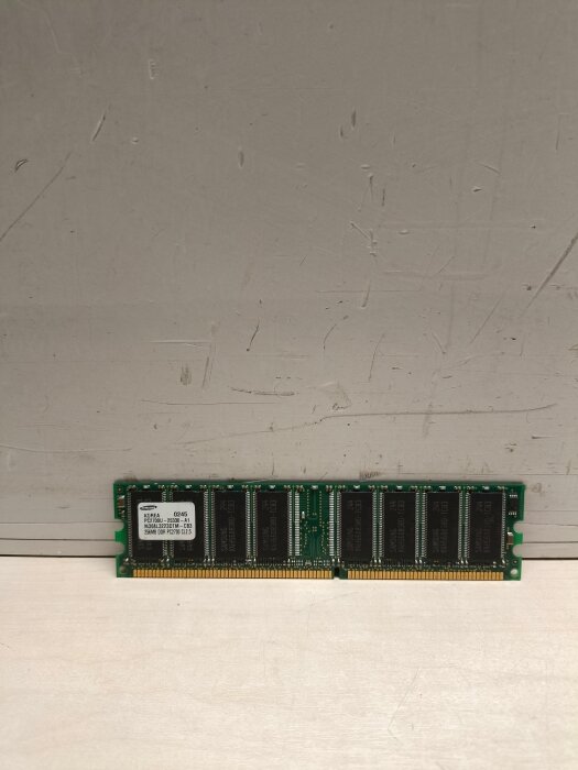 Оперативная память DDR1 256Mb PC2700 Samsung M368L3223DTM-CB3