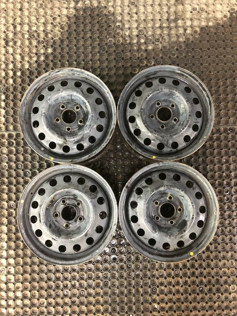 Колесные диски Штампованные 16x6.5 PCD 5x114.3 D67.1 ET51 (оригинал)