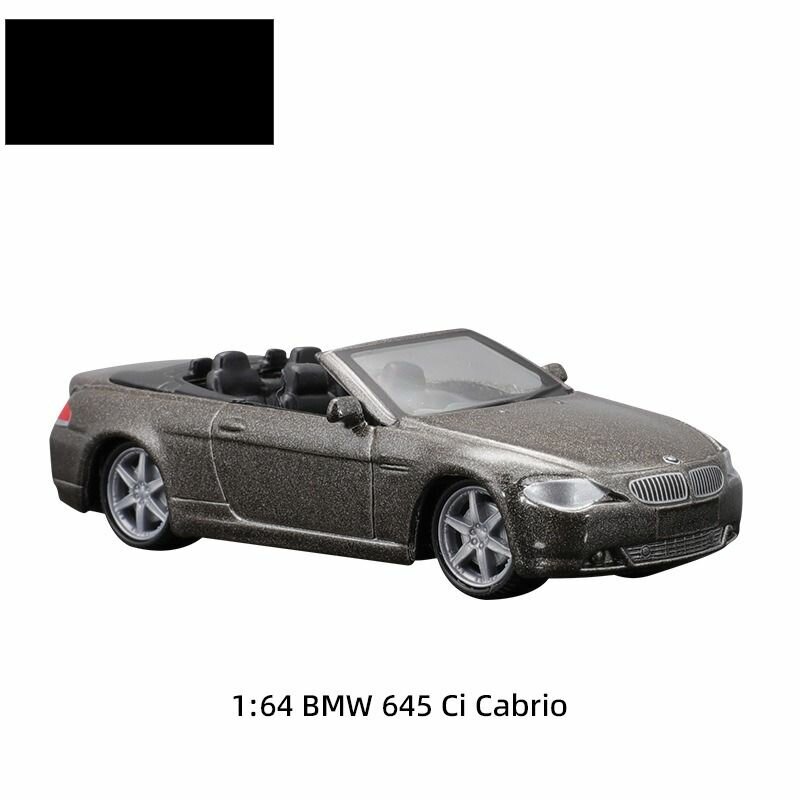 Игрушечная модель автомобиля из сплава