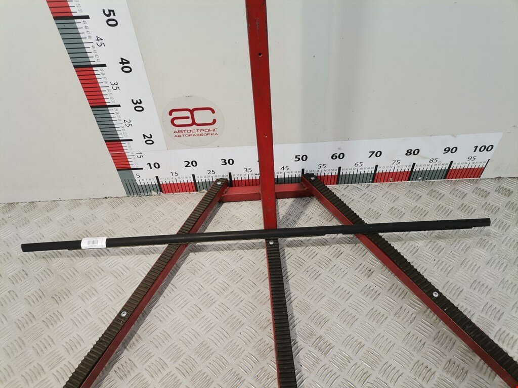 Накладка декоративная (молдинг) стекла двери задней правой BMW X5 (E70) арт. 2164784