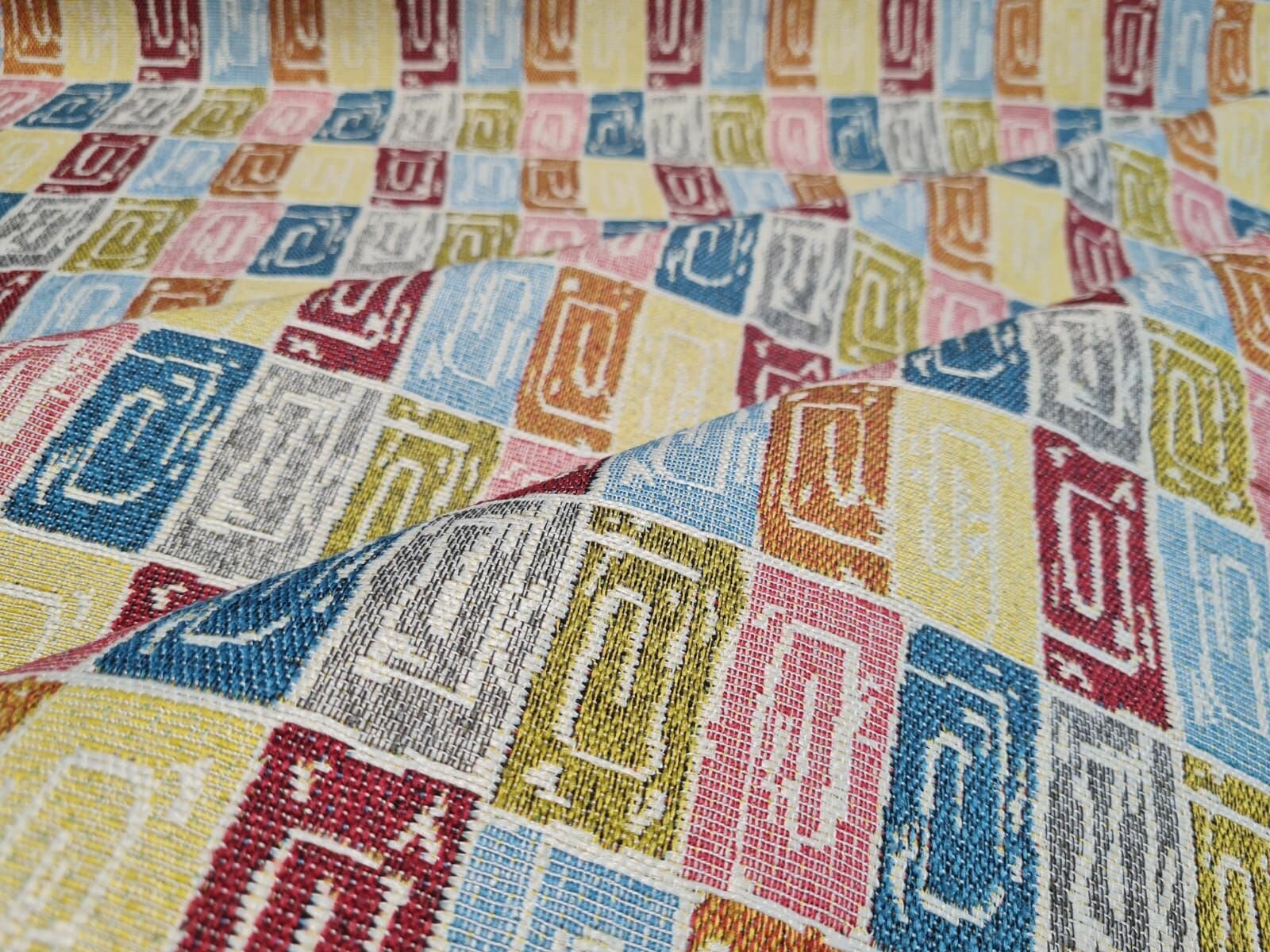 Отрезная ткань гобелен для пошива покрывал, декоративных подушек, скатертей, сумок и других изделий, любой метраж единым отрезом при оформлении покупки в одном заказе