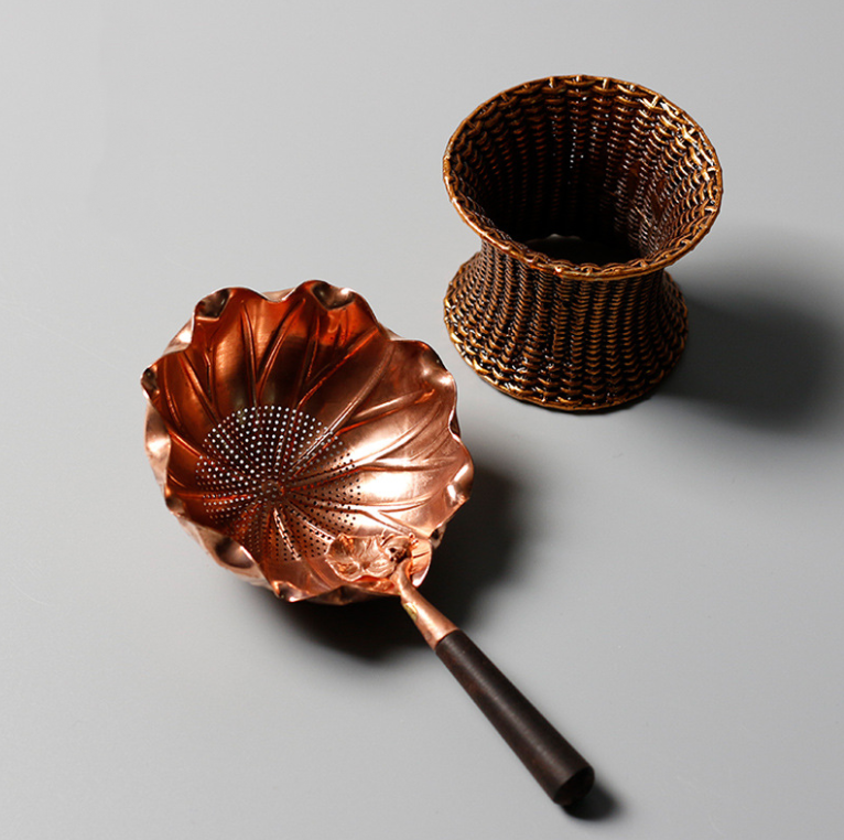 Заварник-ситце металлический MyPads, фильтр для листового чая с ручкой на подставке в виде лотоса, отличный подарок на новоселье, впишется в интер.