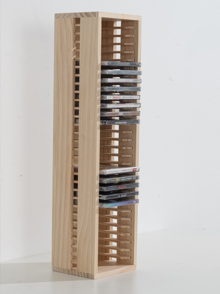 Стойка для CD Classic, дерево, защитная подложка, крепление к стене