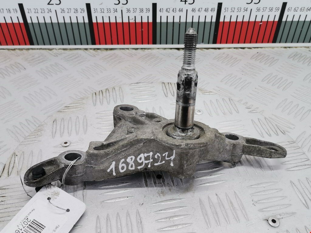 Кронштейн (крепление лапа траверса) кпп Renault Scenic 2 арт. 2071633