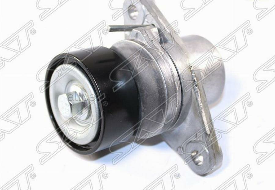 SAT ST-8200933753 Натяжитель приводного ремня LADA LARGUS/RENAULT DUSTER/LOGAN 1,6 14-