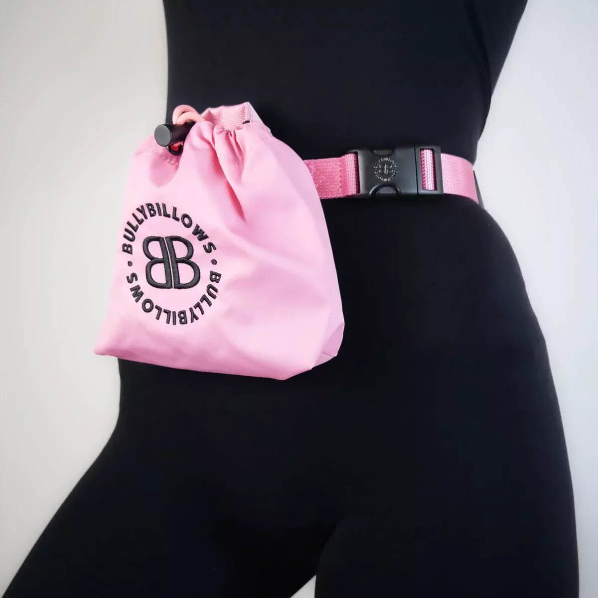 Сумочка для лакомств DOG TREAT POUCH BullyBillows (розовый)