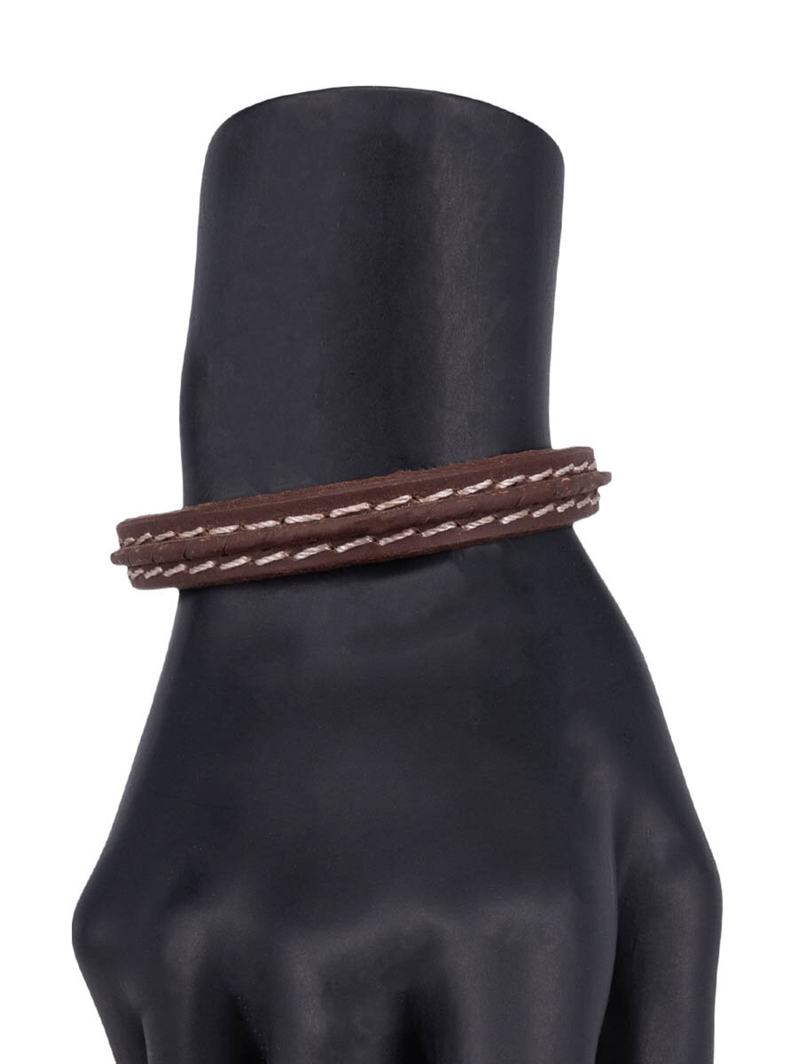 Плетеный браслет