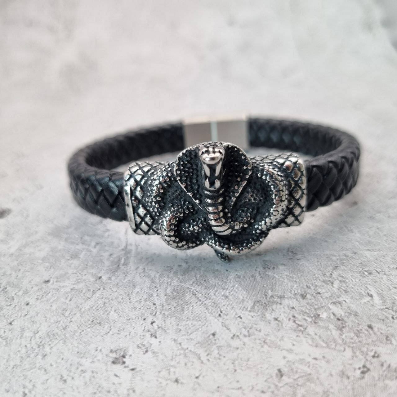 Плетеный браслет, металл