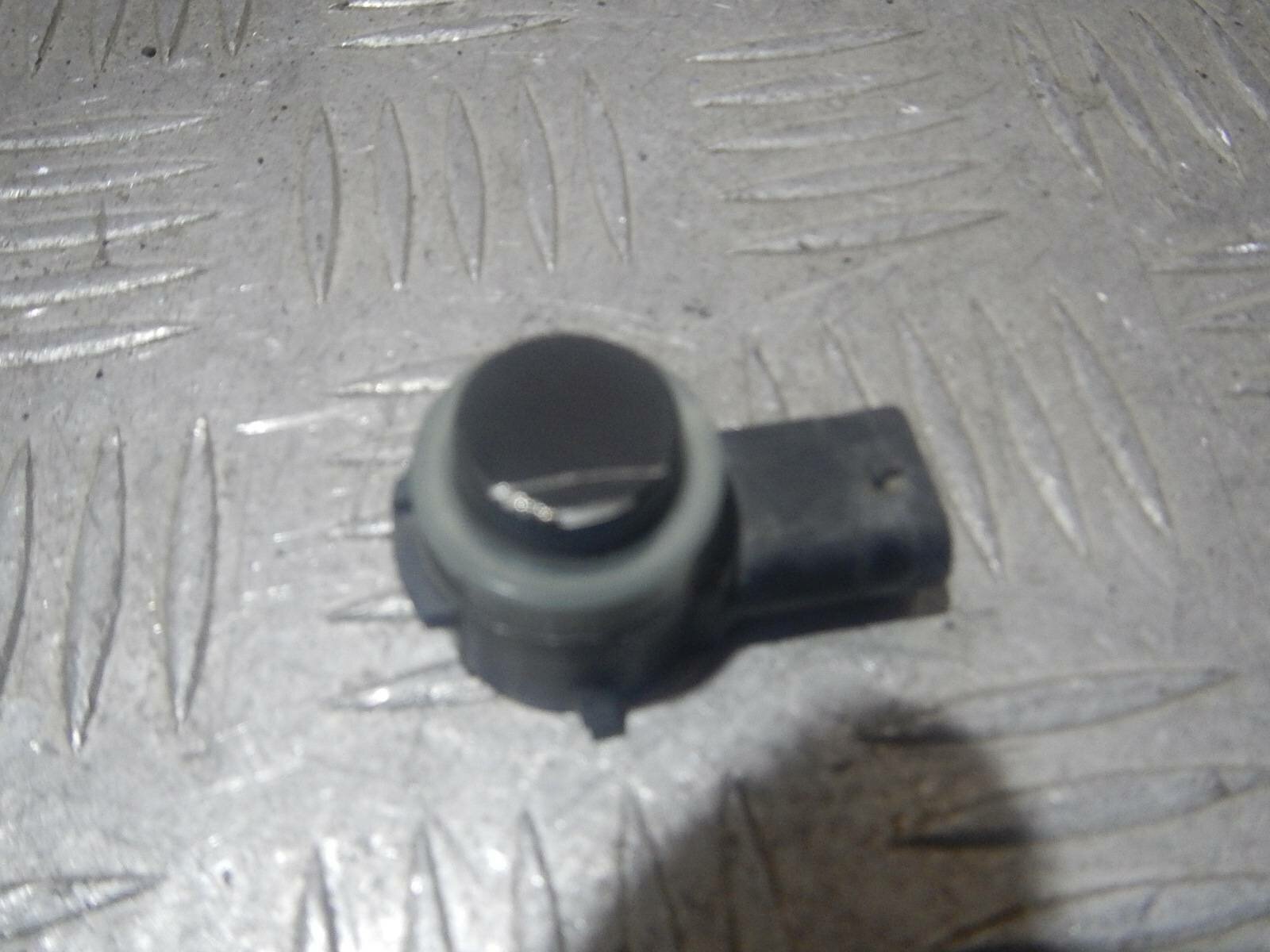 Б/У Датчик парковки, BMW (БМВ)-X5 (F15) (13-) BMW X5 (F15) (13-18) Глубокие царапины 338837 BMW арт. RP66209274429