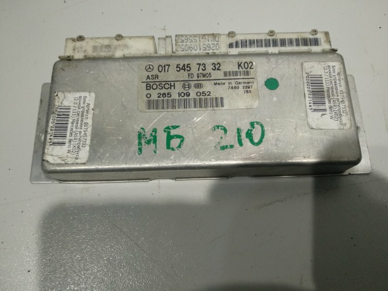 Б/У Блок управления антипробуксовочной системой (ASR) (К02) (2.3 / 111) Mercedes Benz W210 95-б/у Блок электронный Mercedes-B...