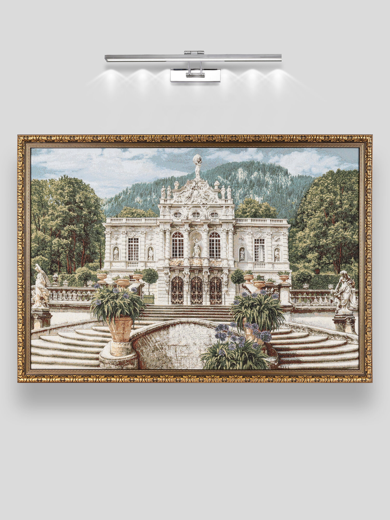 Картина на стену Магазин гобеленов "Белый замок Линдерхоф" 55*81 гобеленовая, гобелен, интерьерная