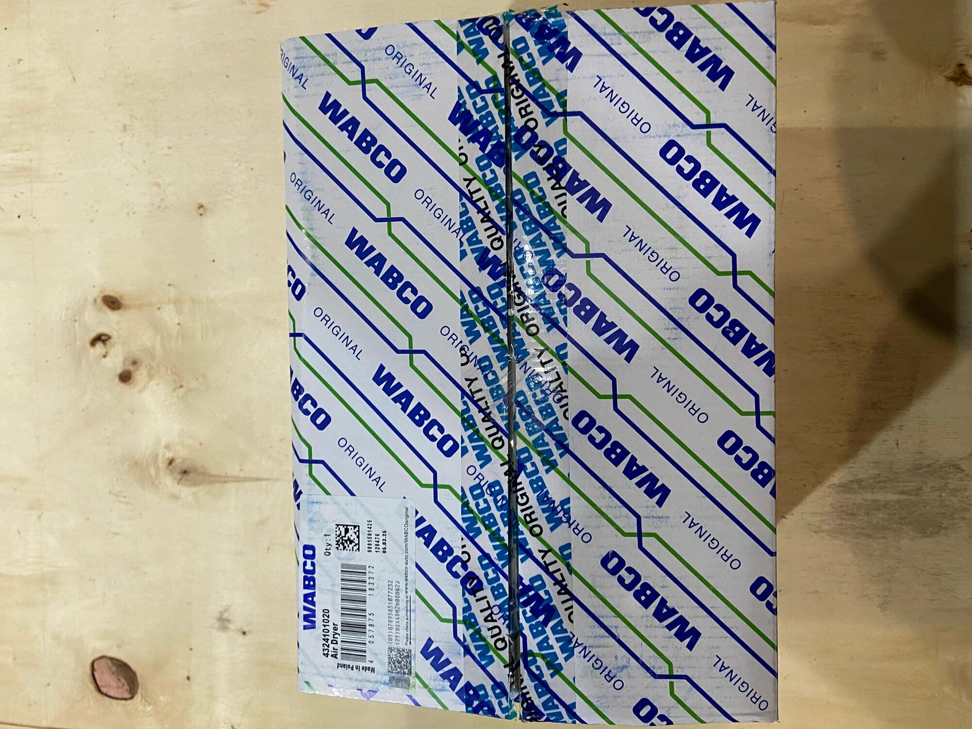 4324101020/4324101027 Осушитель в сборе WABCO