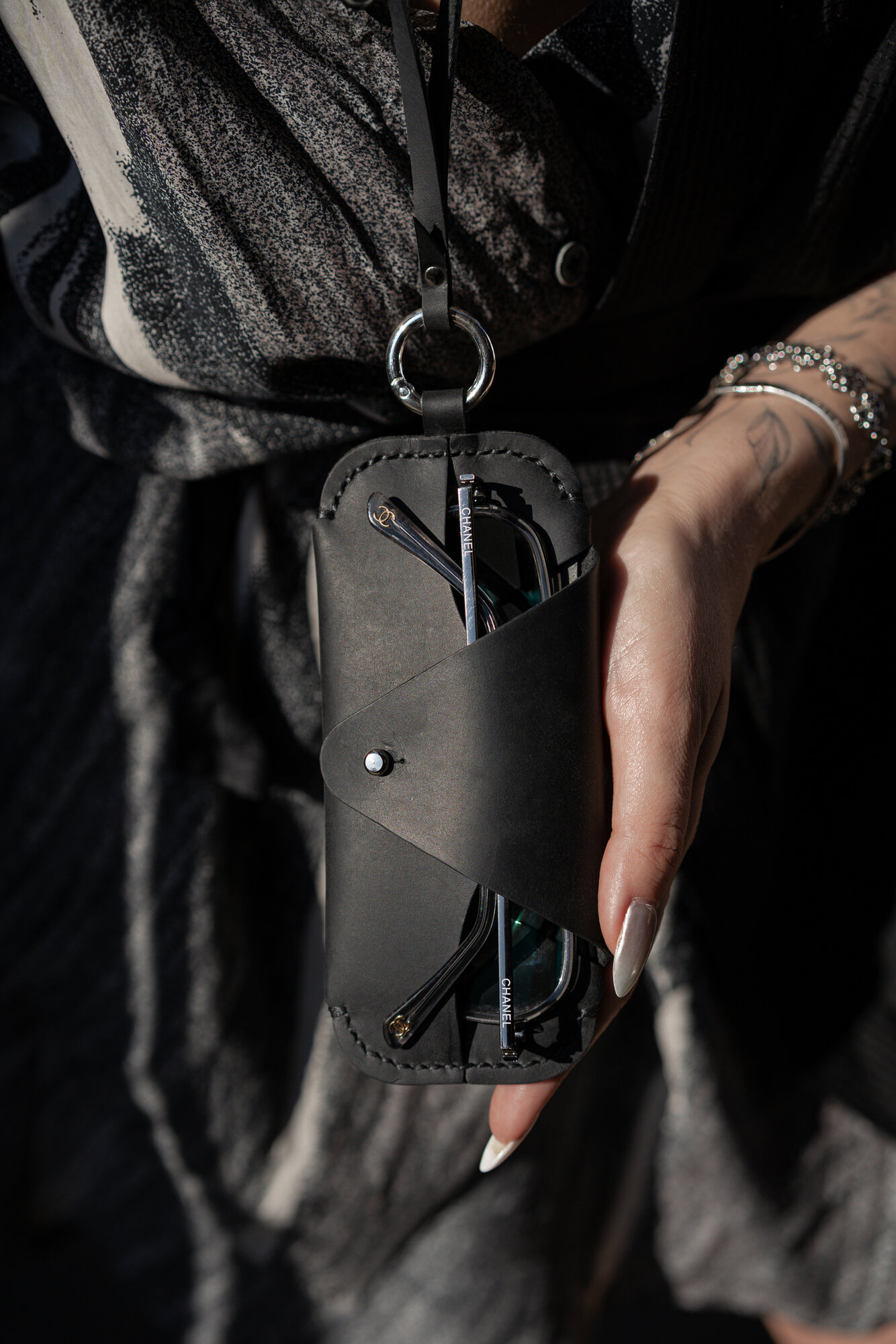 Кожаный чехол Ptaho для очков на шнурке/Футляр из натуральной кожи на шею