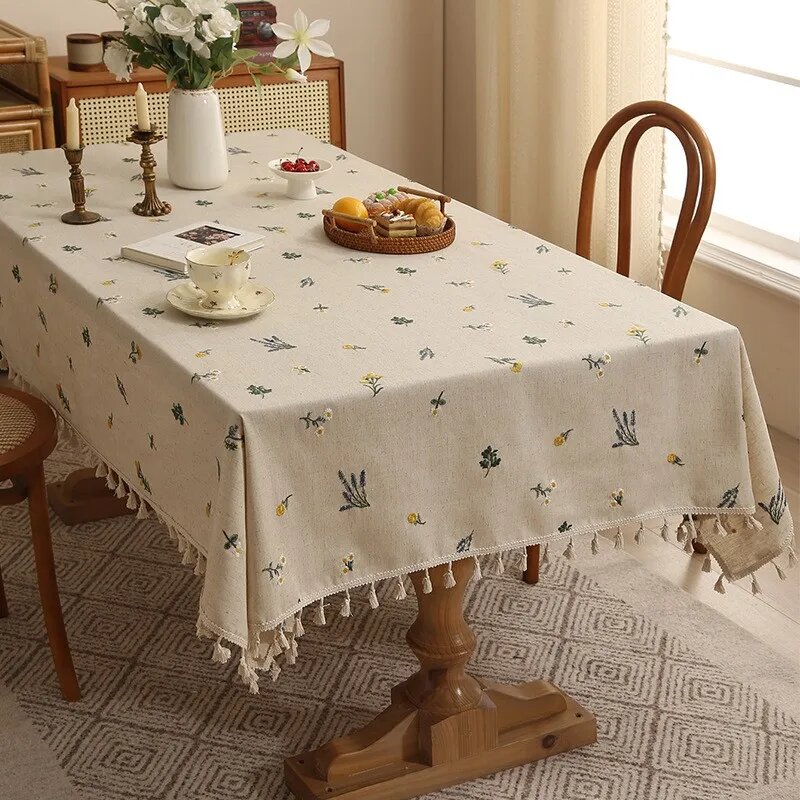 Льняная скатерть с вышивкой, lavender linen B, 135x135cm