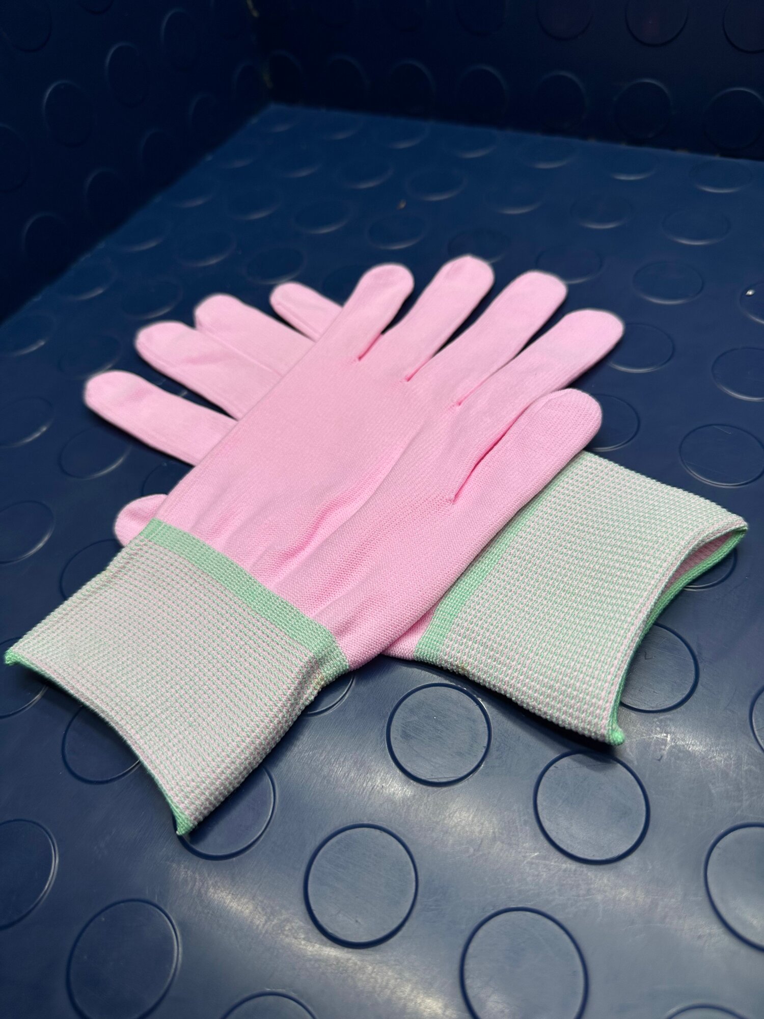 Чёткие перчатки 10 пар, M, розовые