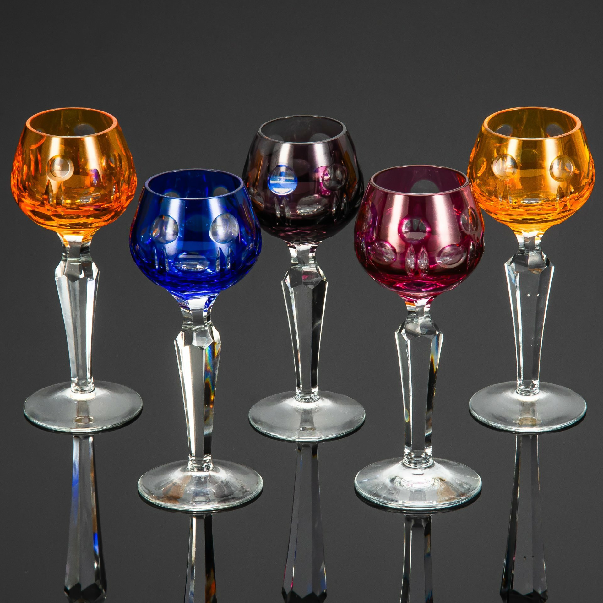 Набор бокалов (рюмок) для крепленых вин на 5 персоны, с декором в виде линз