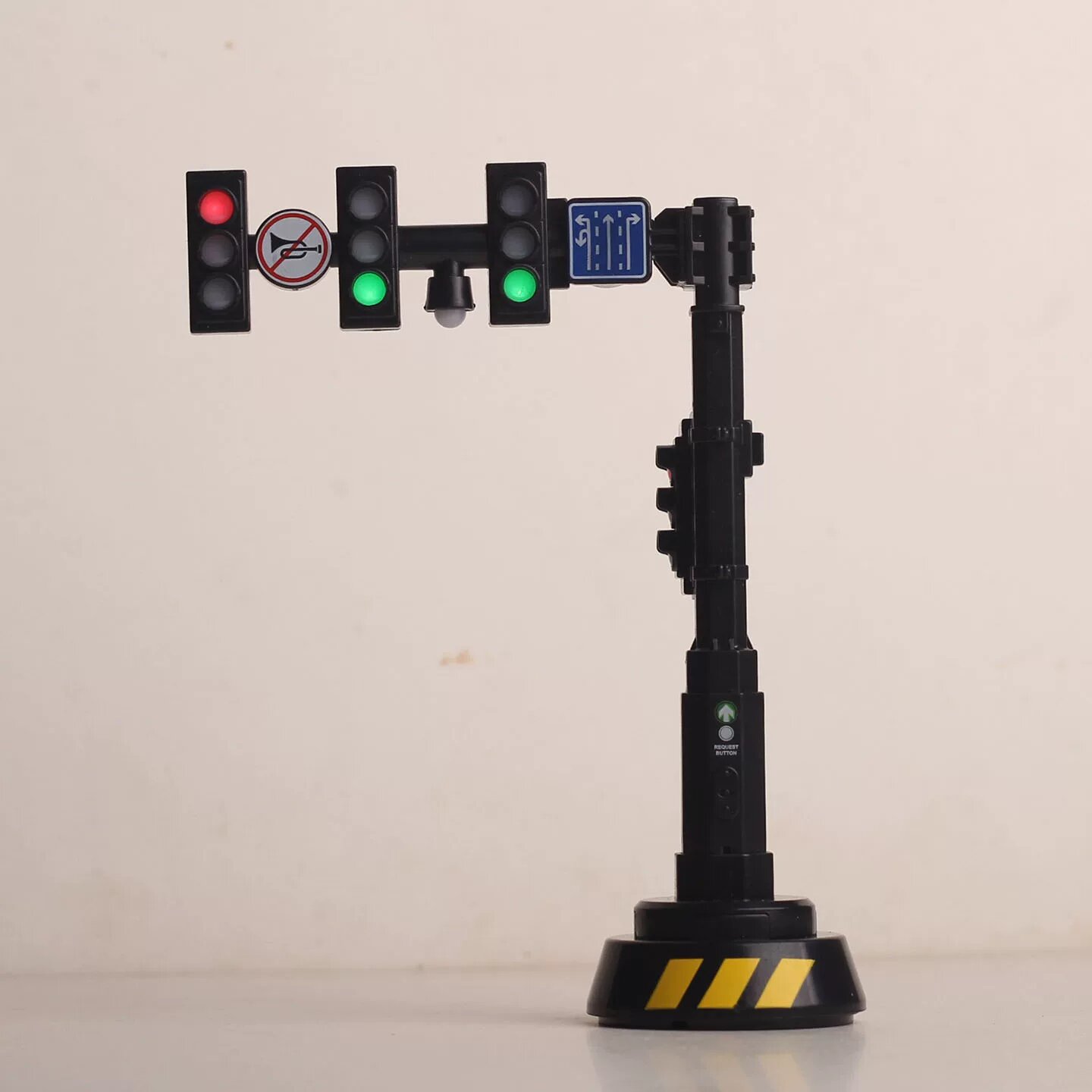 Детская игрушка-модель светофора со звуковыми и световыми эффектами, светофор, игрушечная полицейская машина со звуком