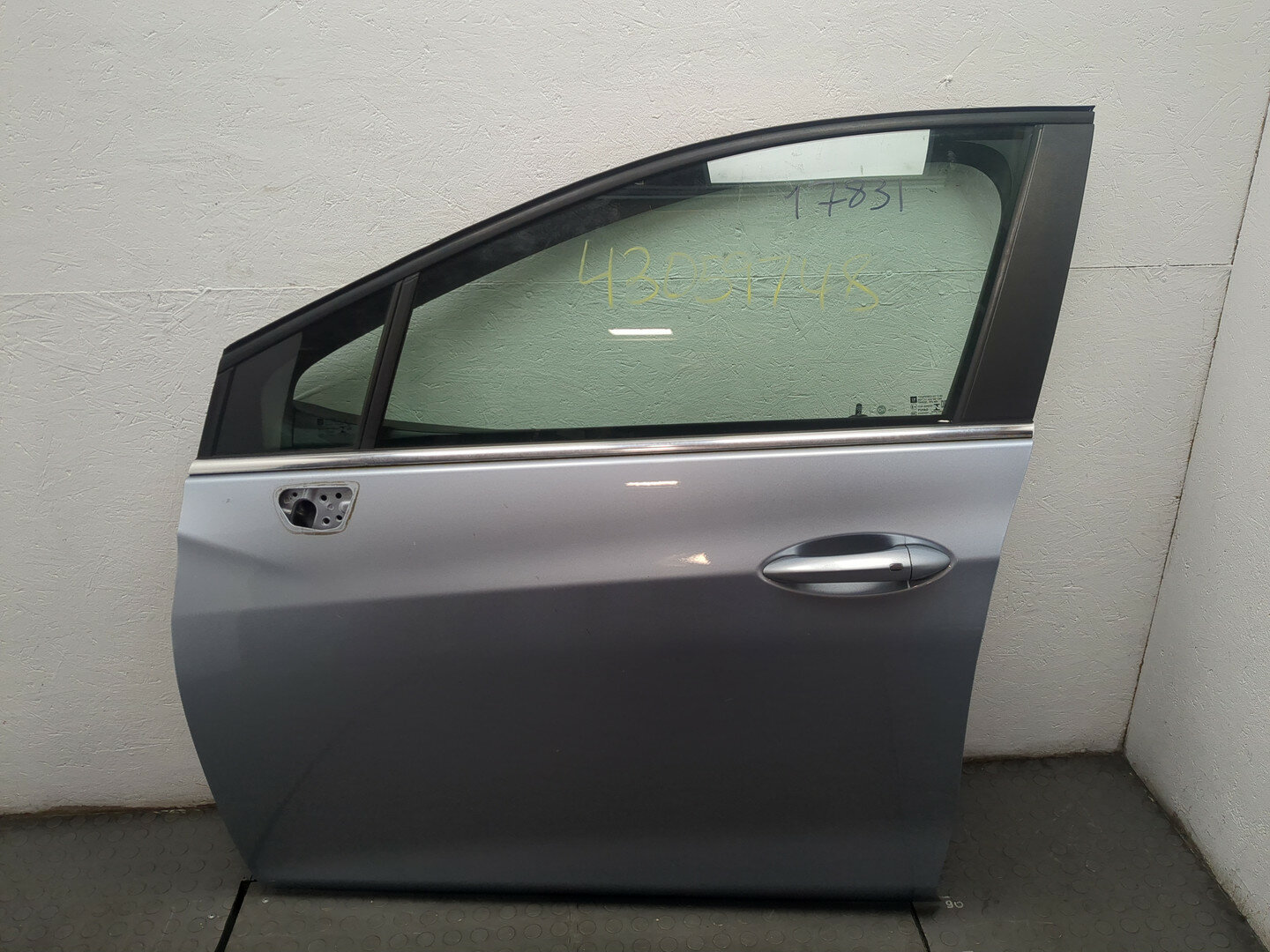 Дверь боковая (легковая) левая передняя Chevrolet Cruze Б/У