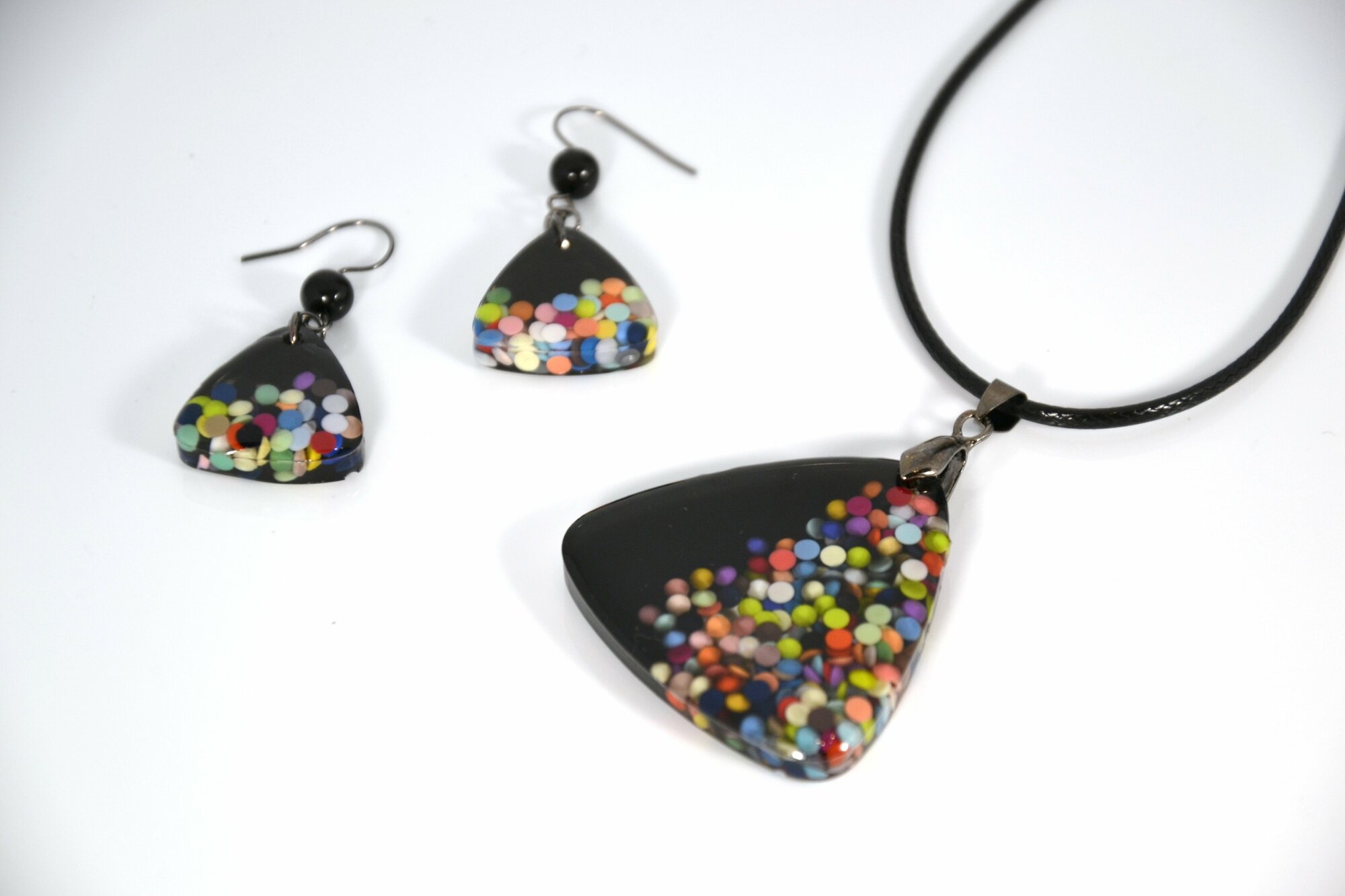 Комплект бижутерии Карамба: серьги, подвеска