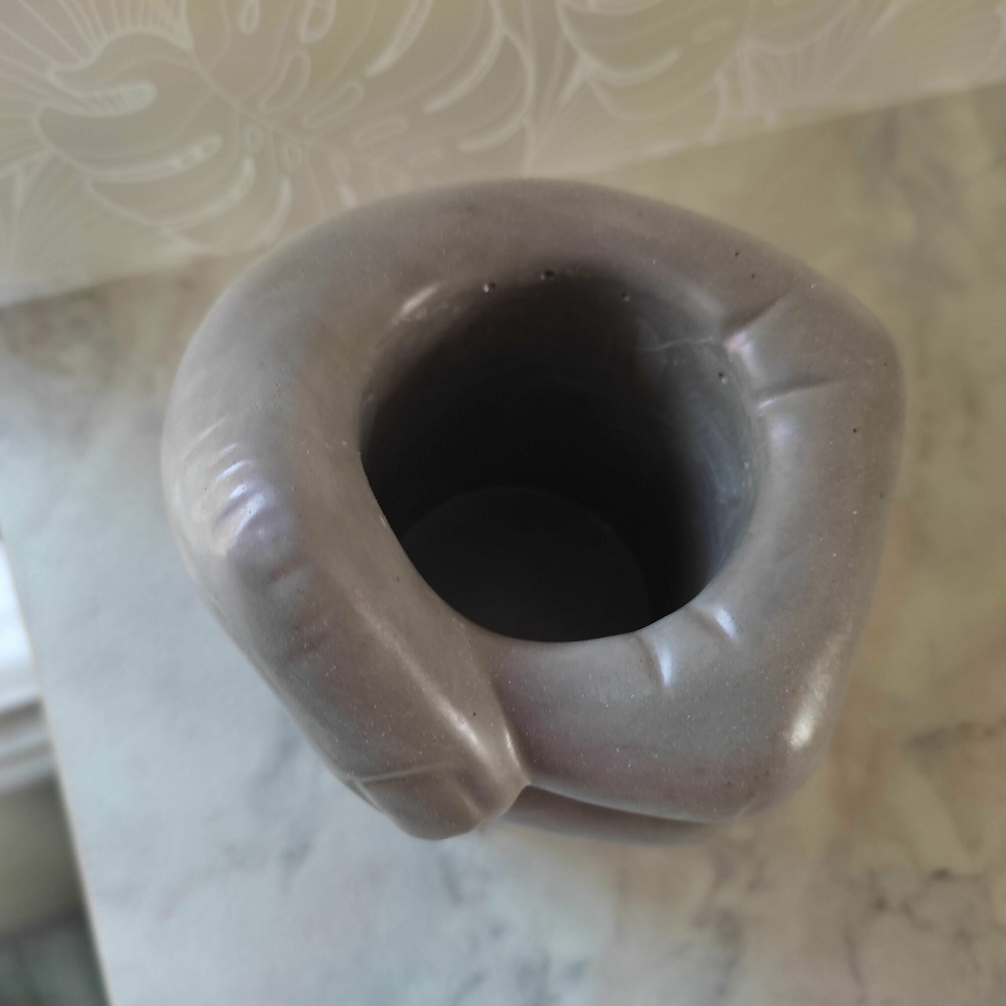 Стильный HAND органайзер из гипса (левая)