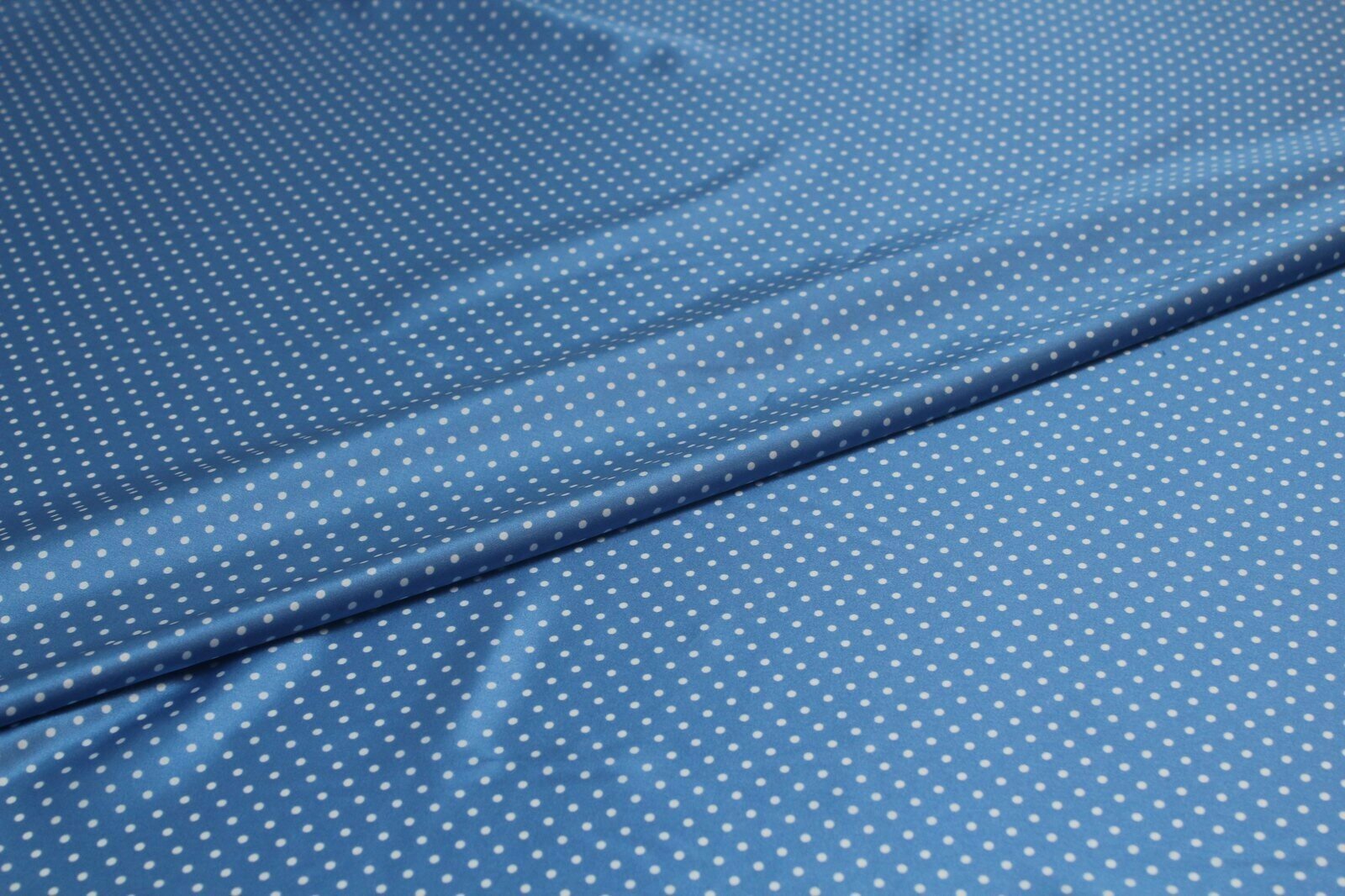Ткань Атлас голубой в мелкий белый горошек, ш145см, 0,5 м