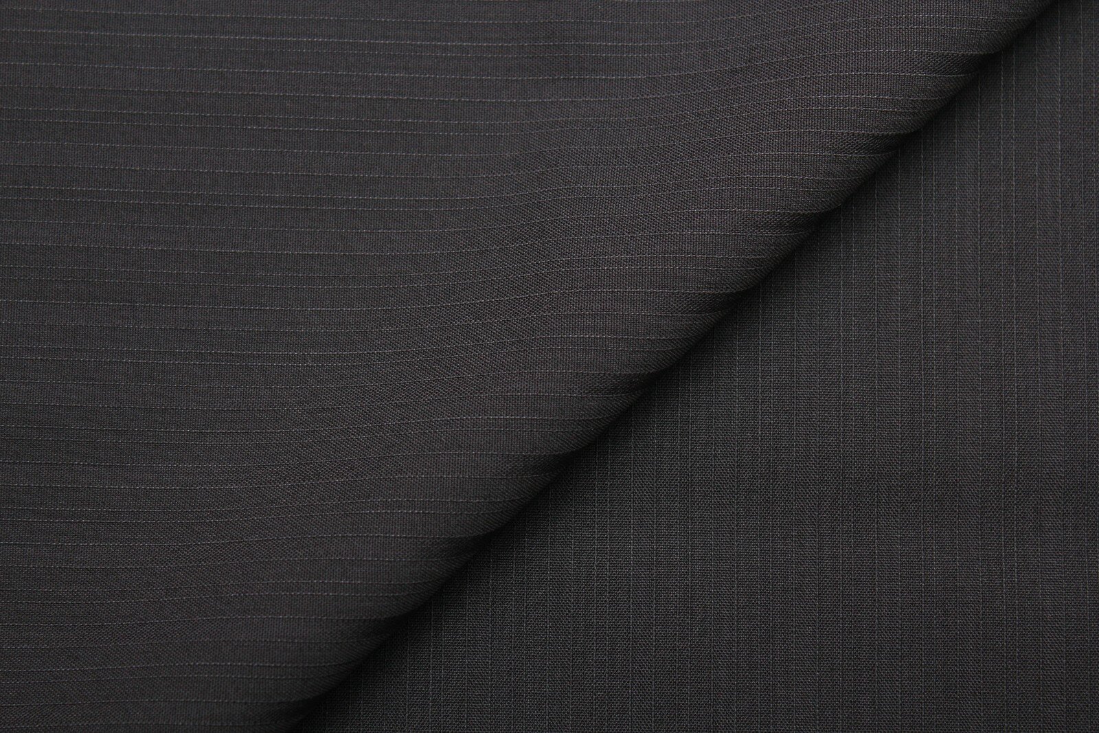 Ткань костюмная Marlane чёрная в жаккардовую полоску, ш152см, 0,5 м