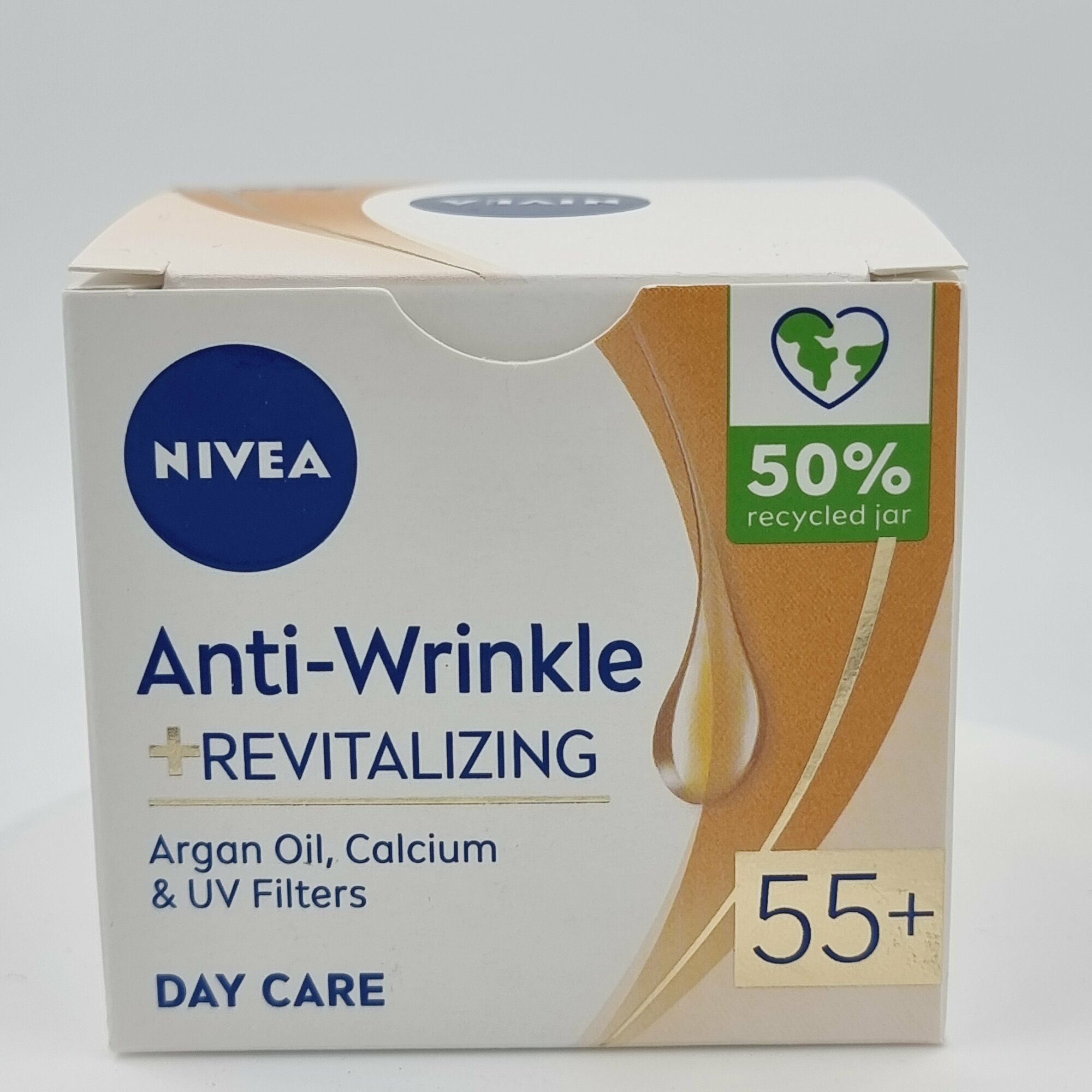 Крем дневной Nivea Anti-Wrinkle + Revitalizing, против морщин, с аргановым маслом, кальцием и UV фильтром, 55+, 50 мл