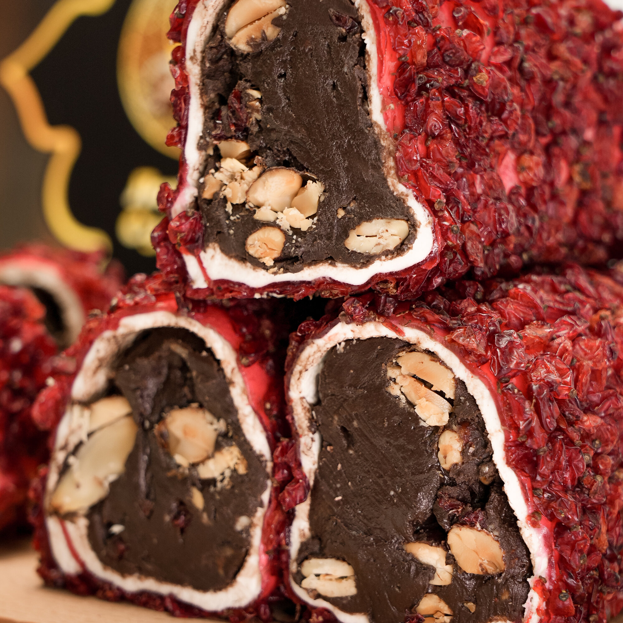 Лукум с шоколадным кремом, фундуком, барбарисом 500 гр. Турция