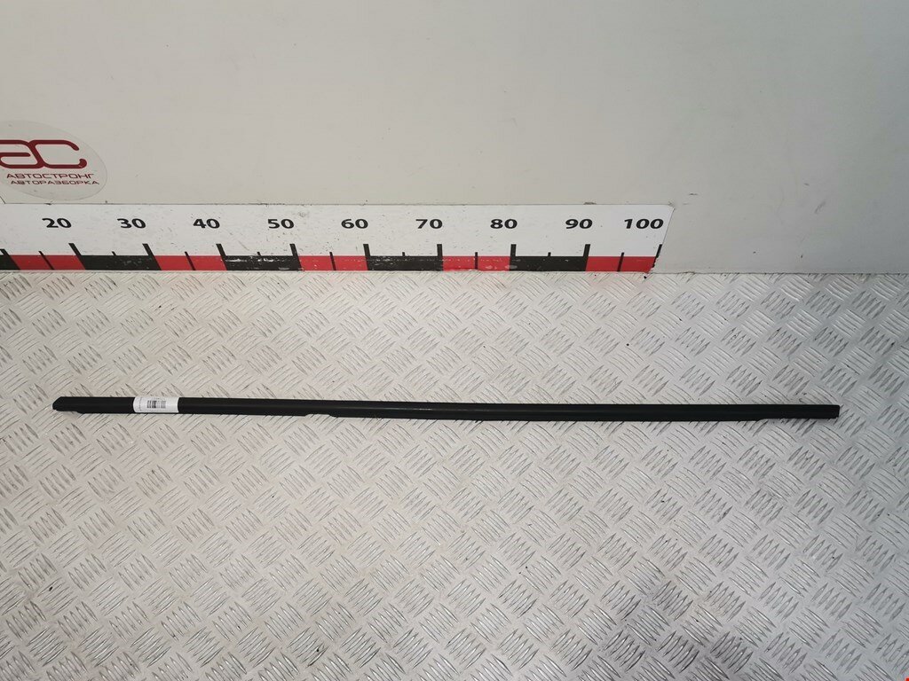 Накладка декоративная (молдинг) стекла двери задней левой BMW 3-Series (F30/F31/F34/F35) 51357258293 арт. 1704657