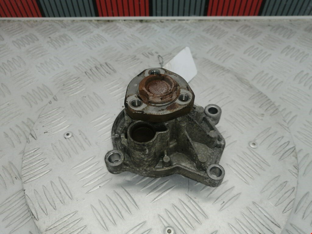 Насос водяной (помпа) Volkswagen Polo 4 03D121005 арт. 2086071