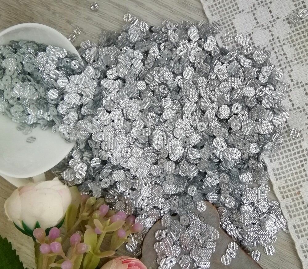 Пайетки круглые 4 мм, рифленые, серебро #g.2. Упаковка 3 грамма. Италия Brambilla