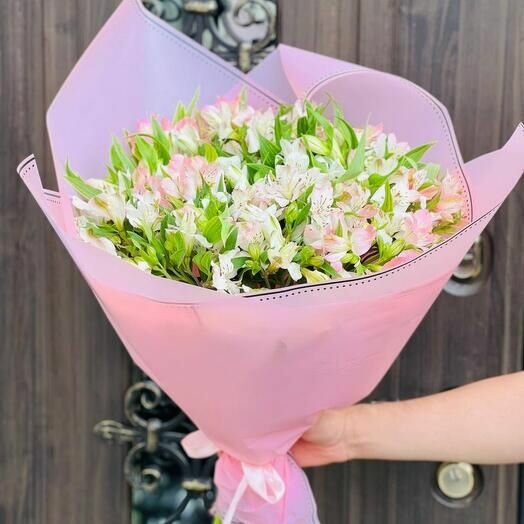 Букет цветов альстромерия, 29 шт.